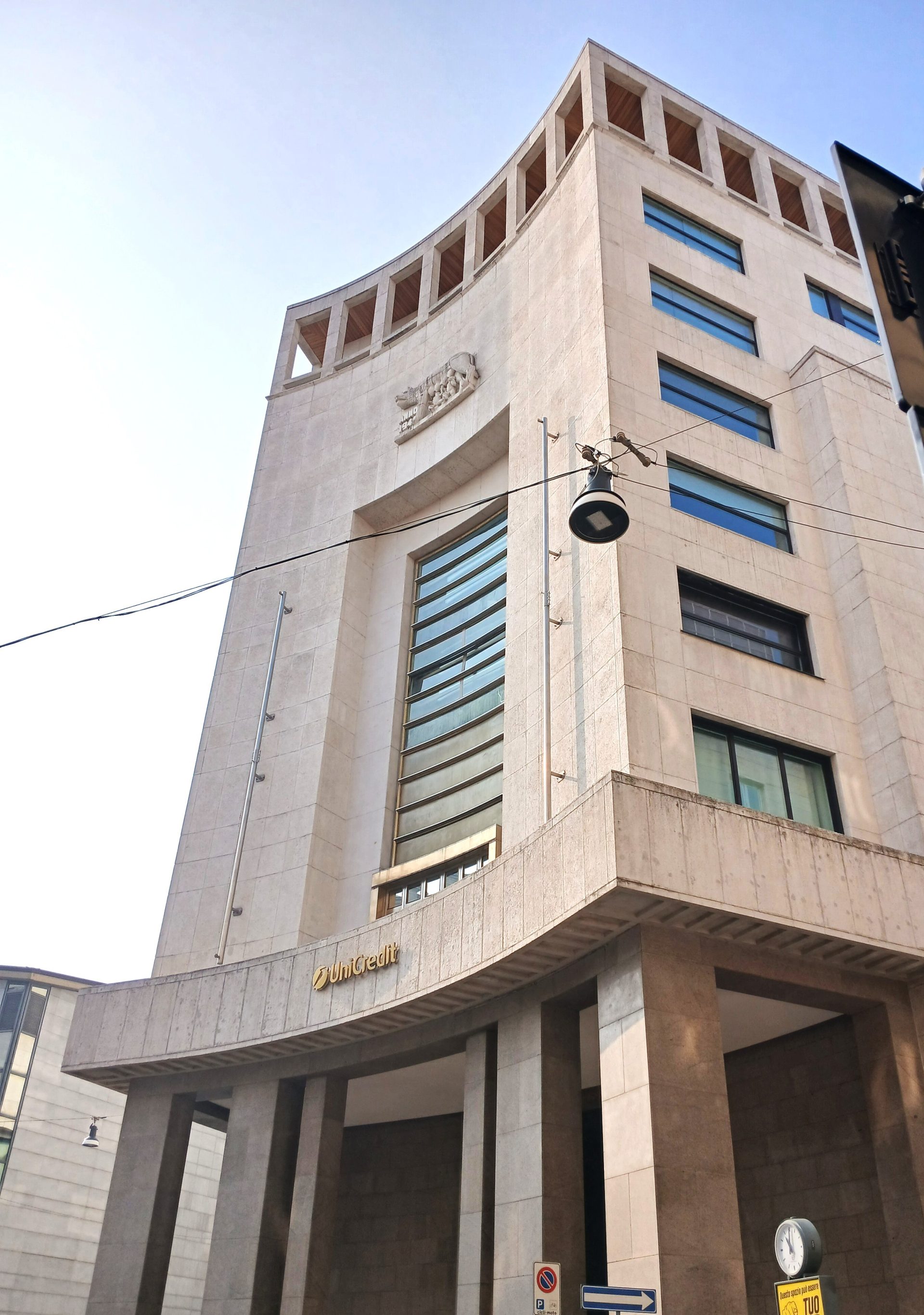 Il Palazzo DLA Piper a Milano | corrierebit